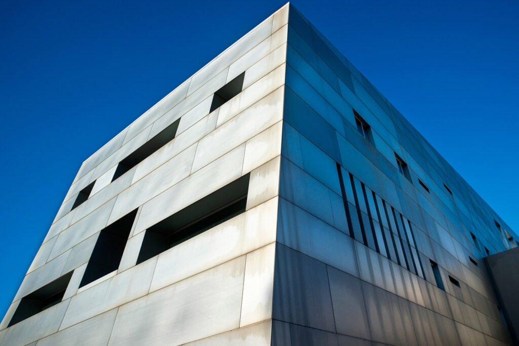 Aerofoil Louvers and ACP Cladding - VERTEX Aluminium & Facades